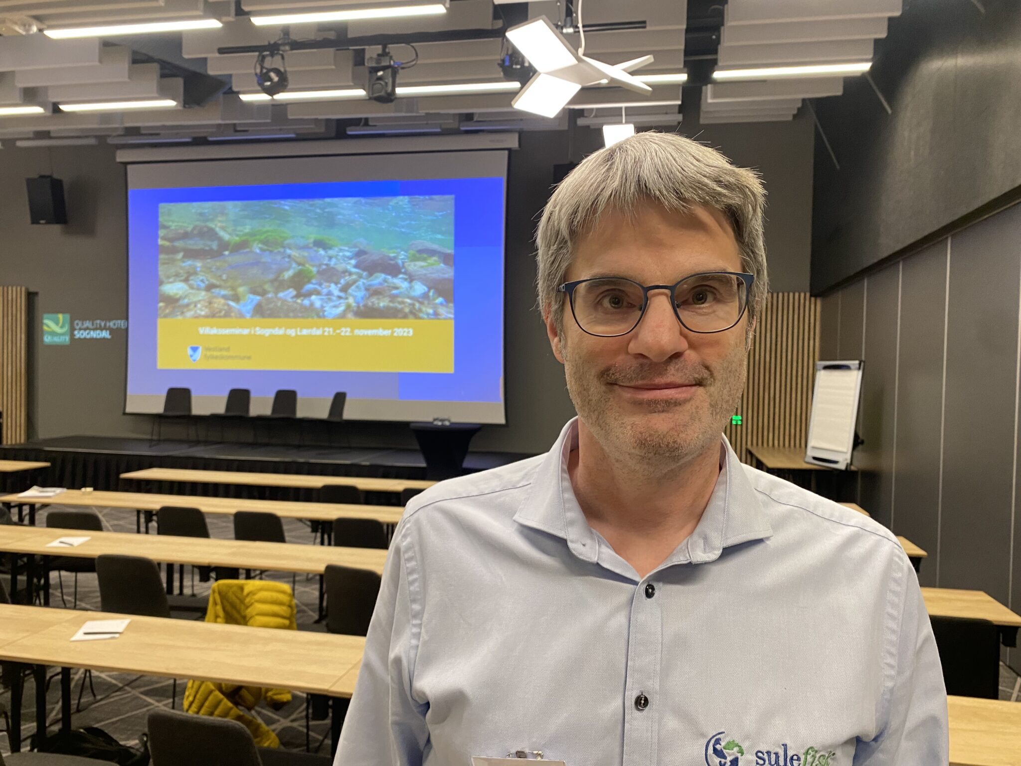 Her jakter makrellstørjene i flokk ved oppdrettsmerden til Sulefisk | iLaks